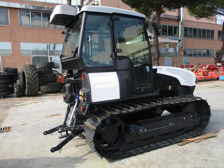 Disponiamo di una vasta offerta di trattrici cingolate usate